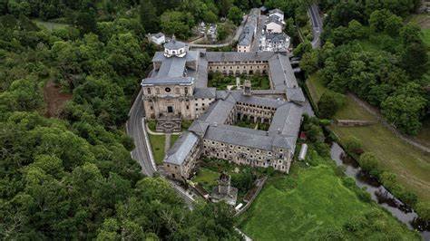 El Monasterio de San Julián de Samos, el más antiguo de Occidente